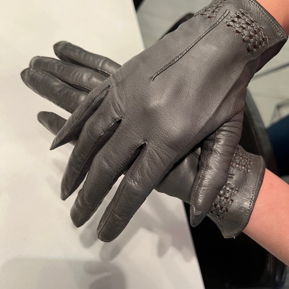 madova | Accessories | Extra Soft Gray Italian Madova Leather Gloves ...